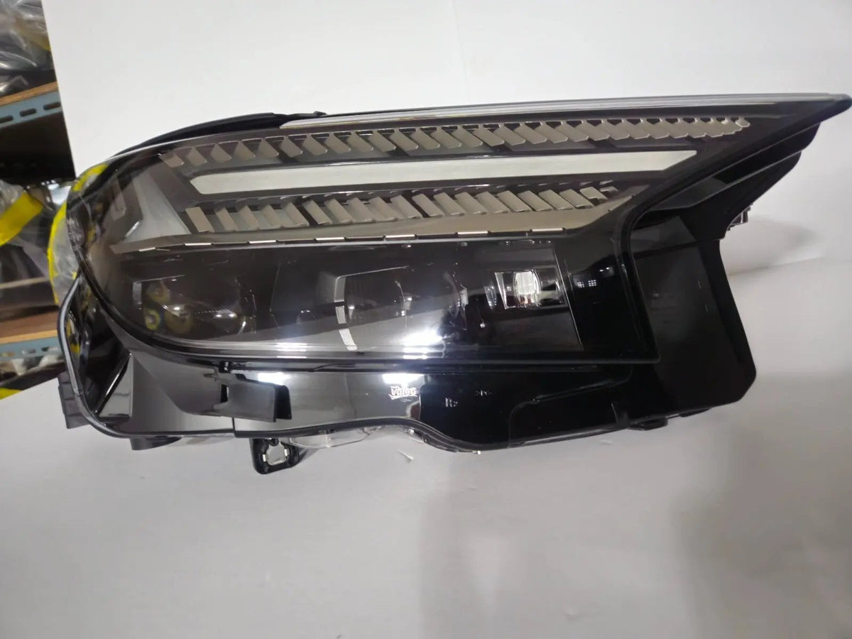 GENUINE OEM AUDI Q4 E-TRON DRIVERS RIGHT SIDE MATRIX HEADLIGHT 2021-ON ...